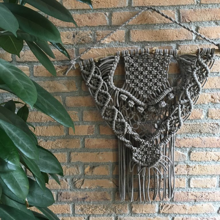 Wandhanger macramé coffee ca. 45 x 55 cm | ItteDesigns